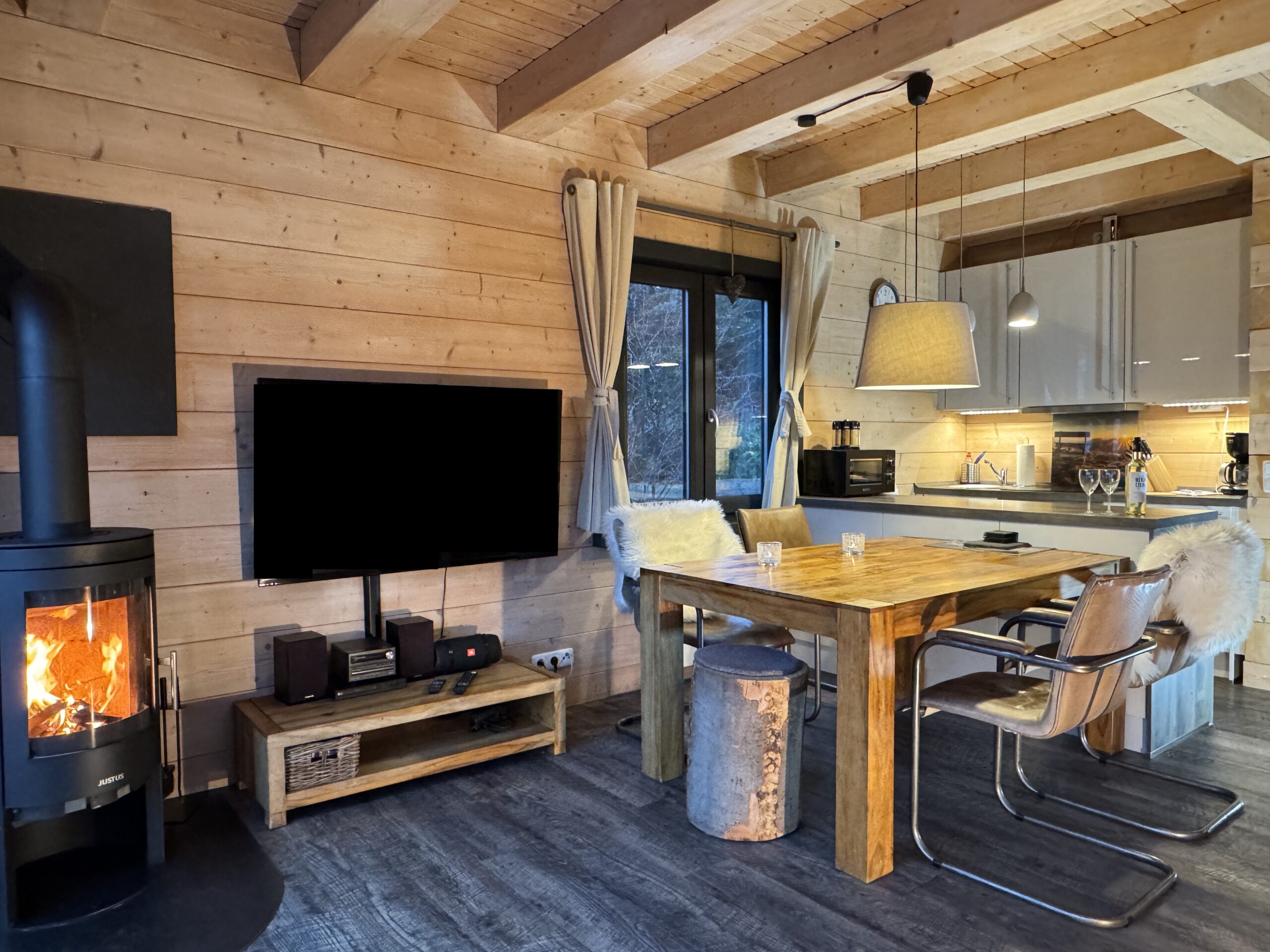 Harz Blockhaus, 4 + 5 Sterne Blockhäuser, Sauna + Kamin