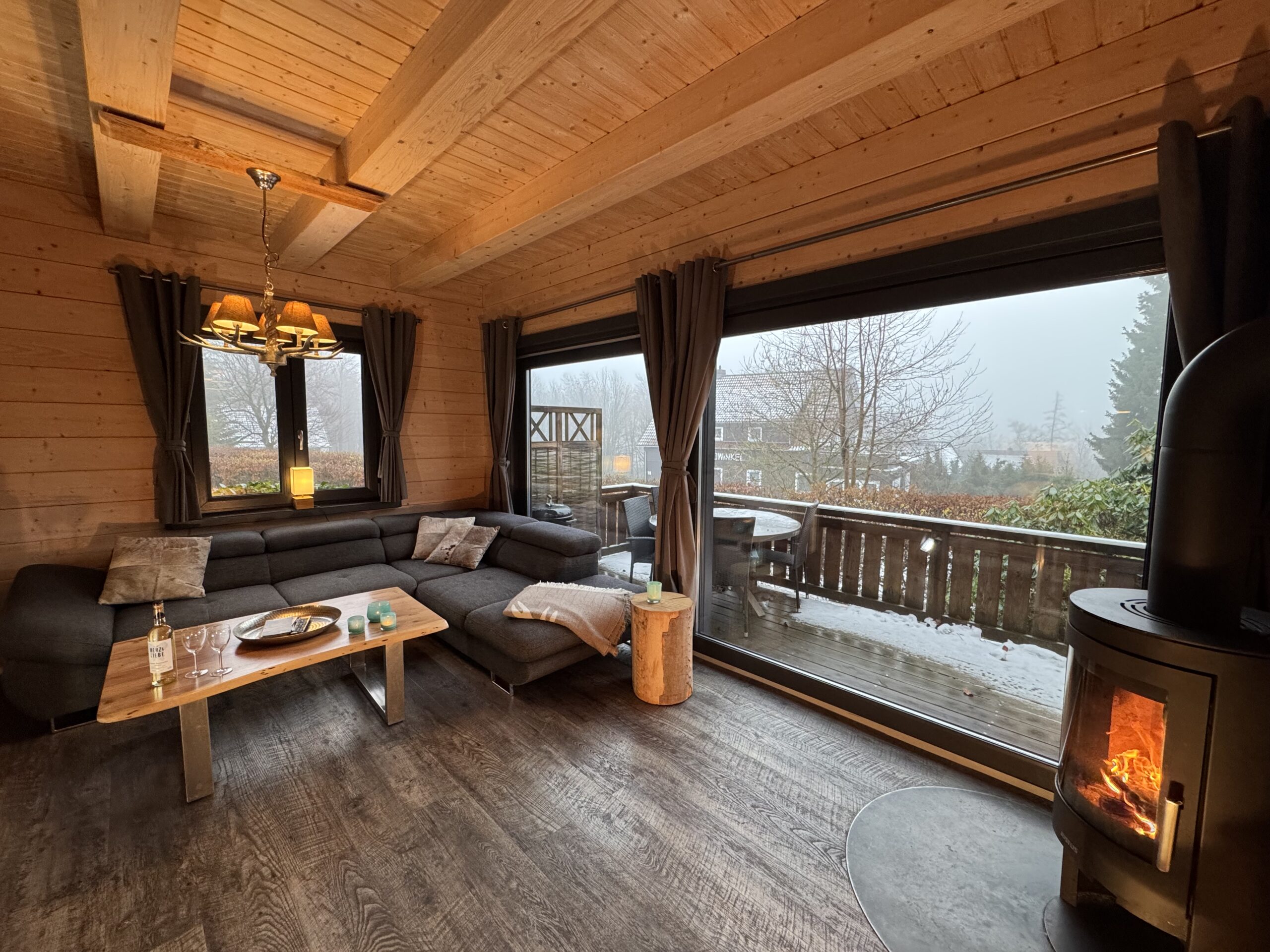 Harz Blockhaus, 4 + 5 Sterne Blockhäuser, Sauna + Kamin